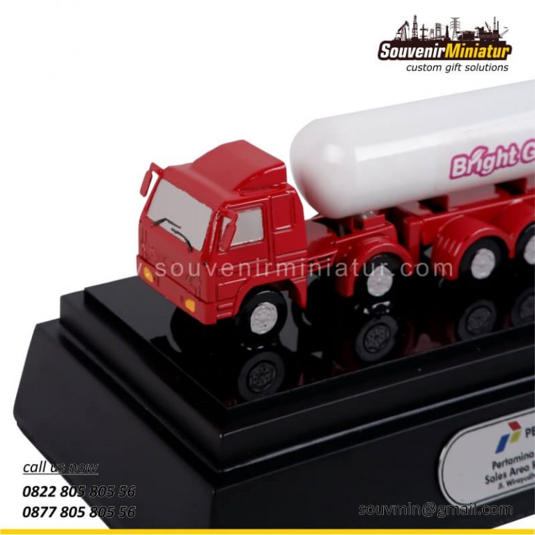 Souvenir Miniatur Truk Bright Gas Pertamina Patra Niaga