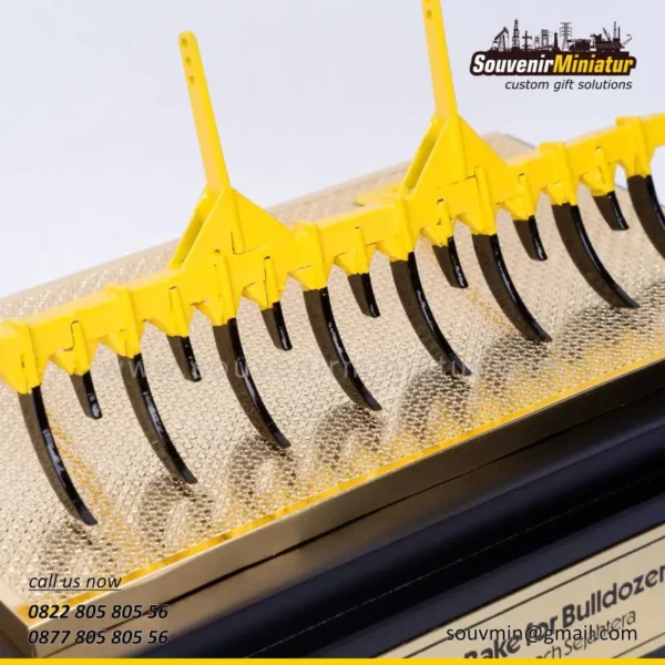 Miniatur Custom Stick Rake